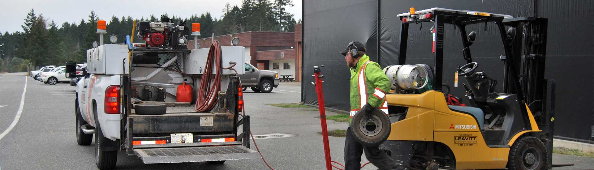 How To Choose A Gas Powered Air Compressor For Your Service Truck | VMAC